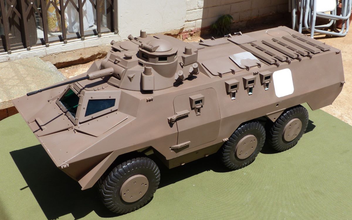 WarWheels.net - 1/10 Scratchbuilt Ratel 20 IFV Model Photos